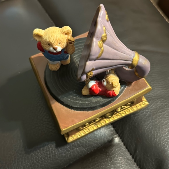 Accents | Vintage 199s 55 Antique Record Player Bears Music Box | Poshmark